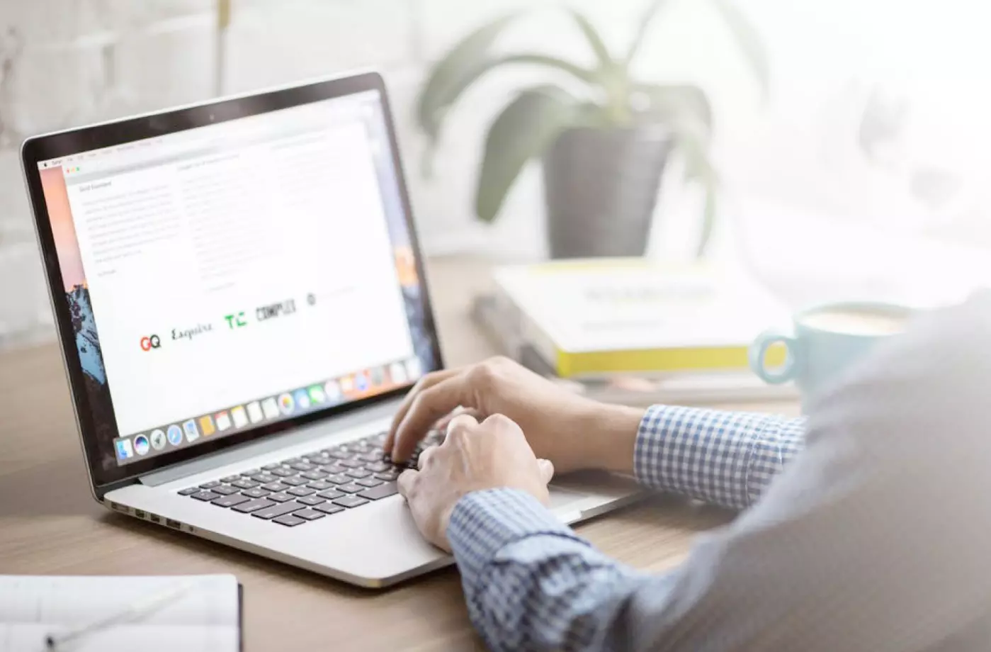Does your marketing email sign offs in style?